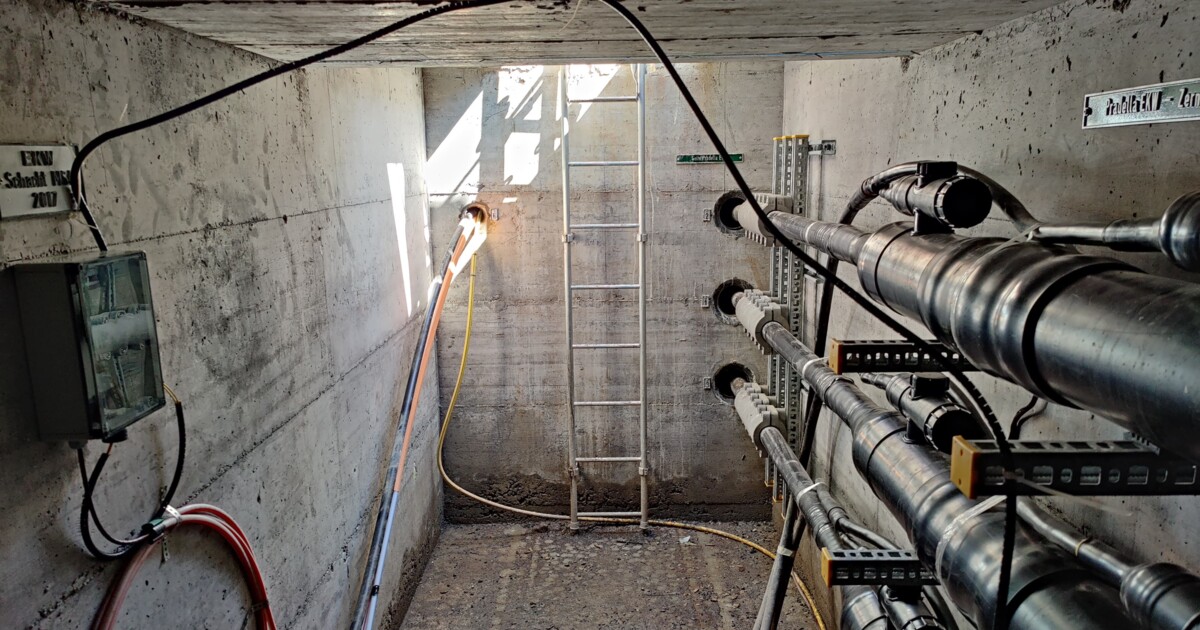 Fiber-based Current Monitoring by AP Sensing